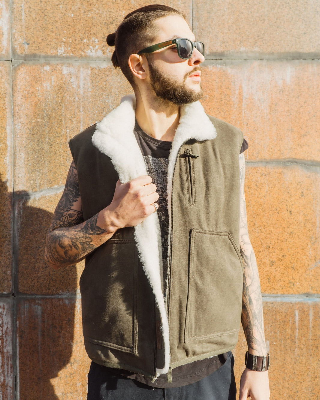 Men's Sheepskin Vests for Sale - Quality and Comfort - MerinoMood